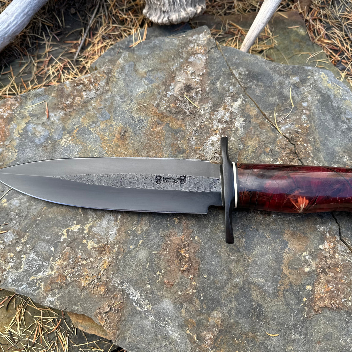 Crosscut Red Mammoth, Blued Dagger – Behring Made