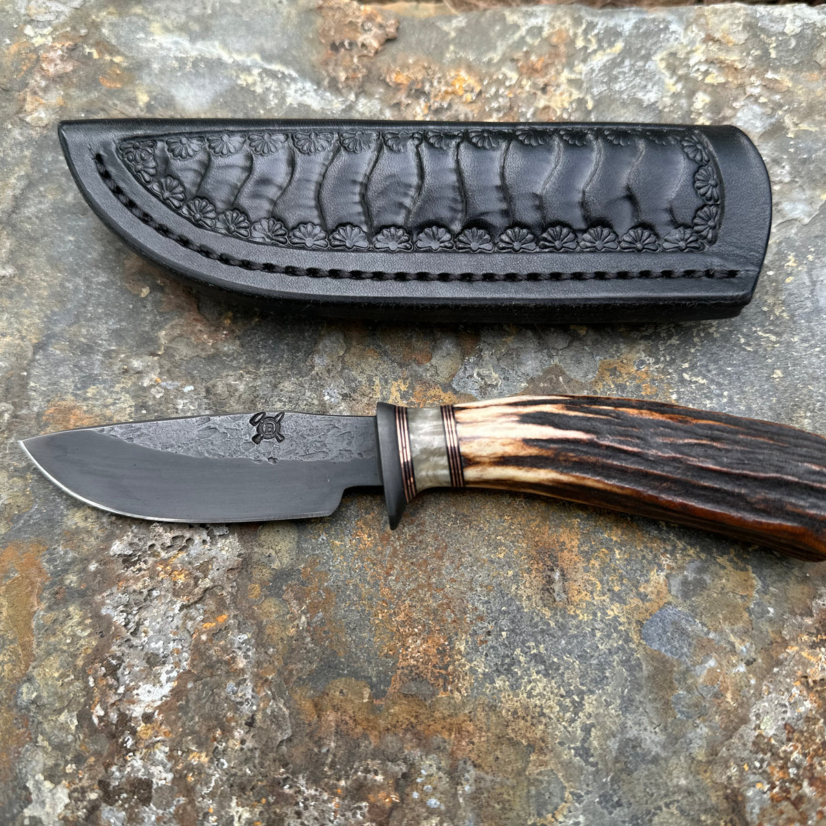 Sambar Stag & Musk Ox Pocket Alaskan – Behring Made