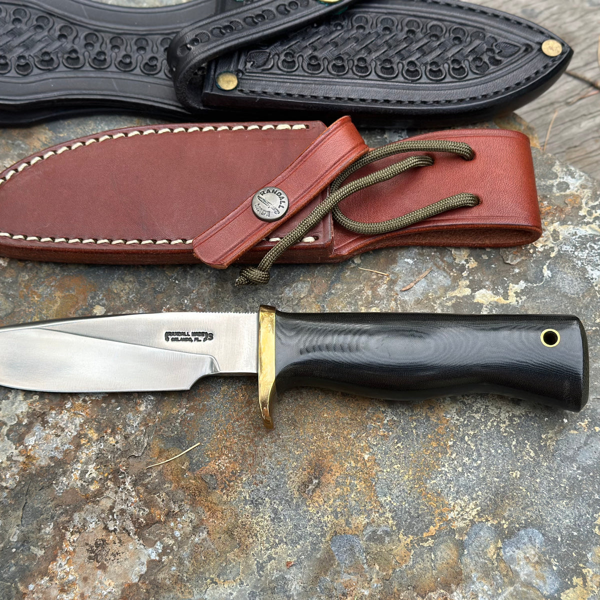 Randall Model 28, SS, Brass, Black Micarta – Behring Made