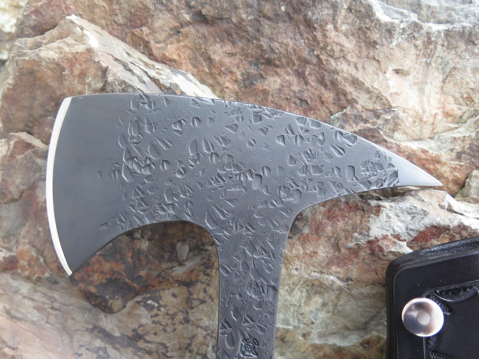 Hatchets – Behring Made